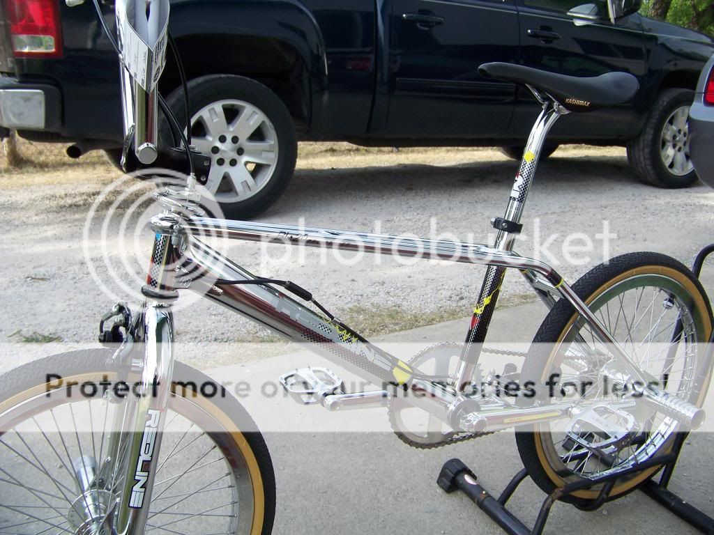 BMXmuseum.com For Sale / Retro Redline RL20II FS880 Chrome